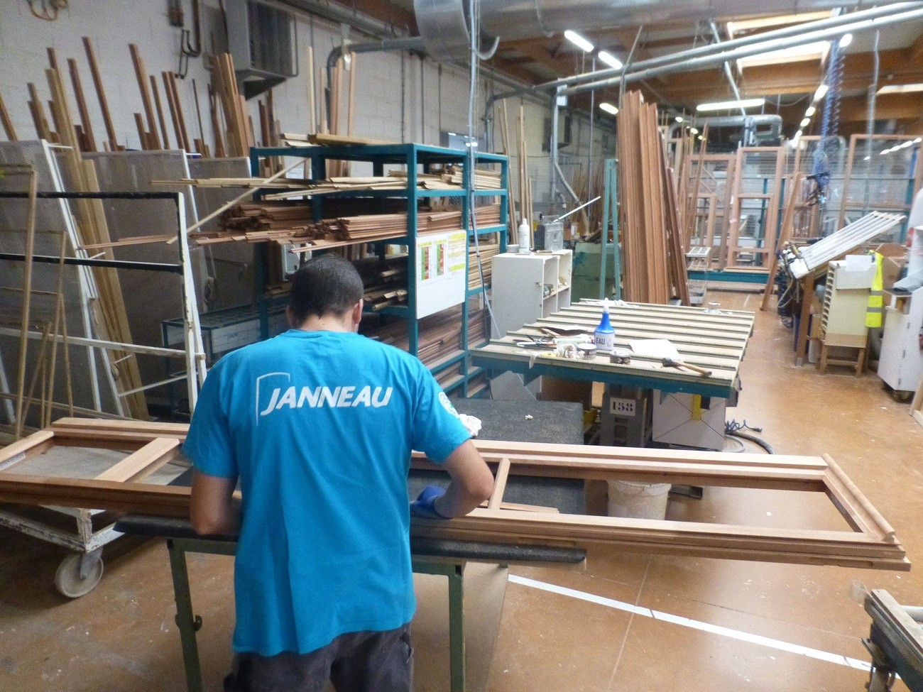 Janneau se renforce (encore) sur le segment des menuiseries bois